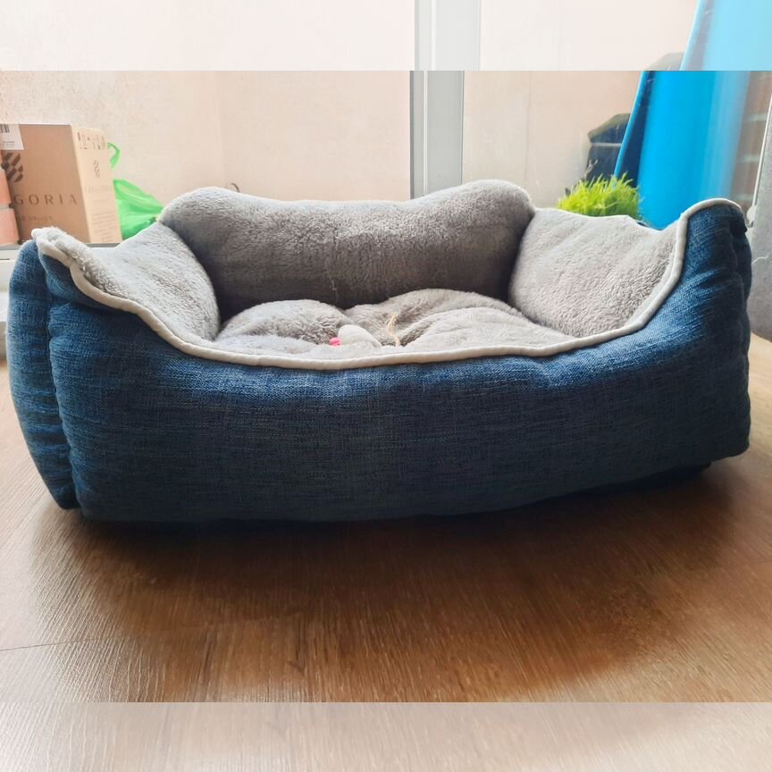 Лежанка для животных плюшевая