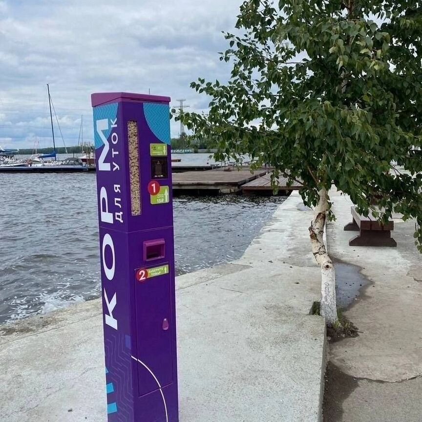 Автомат с кормом для птиц