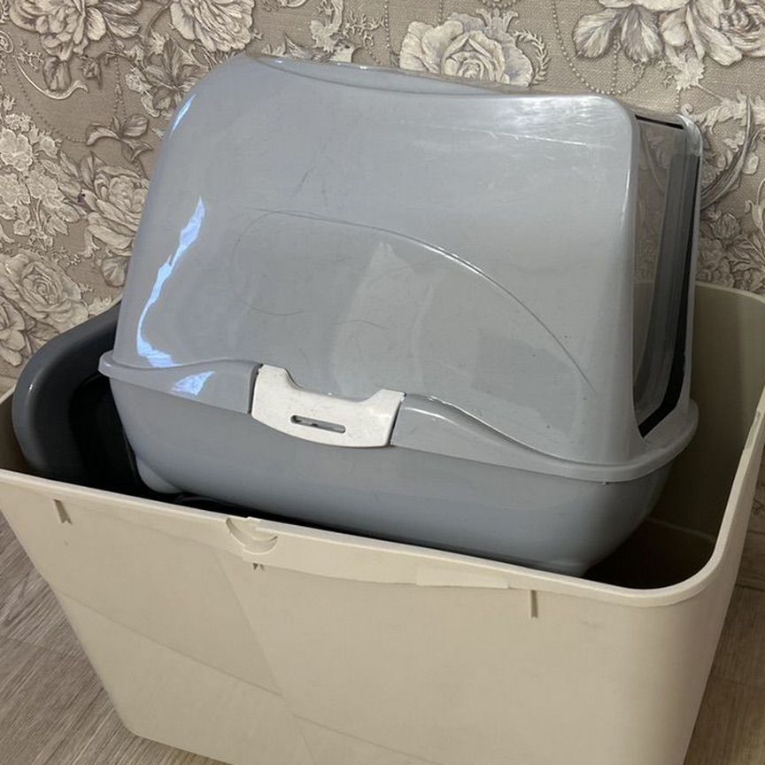 Закрытый лоток для кошек