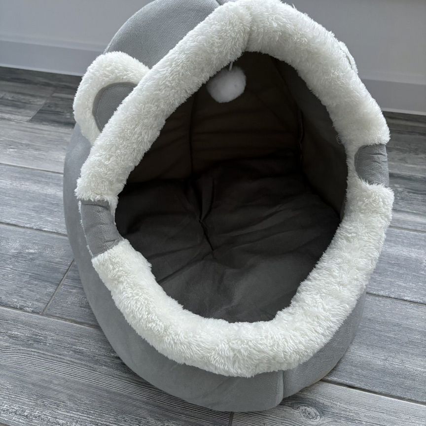 Лежанка для кошек