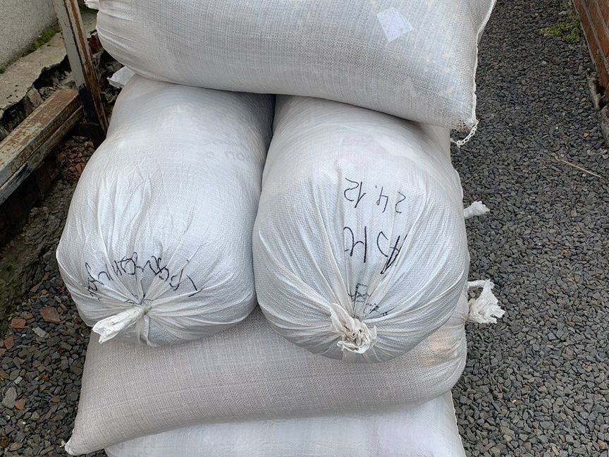 Пшеница в мешках