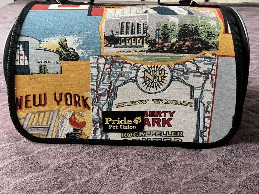 Переноска для собак и кошек