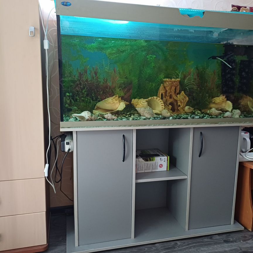 Аквариум с тумбой бу