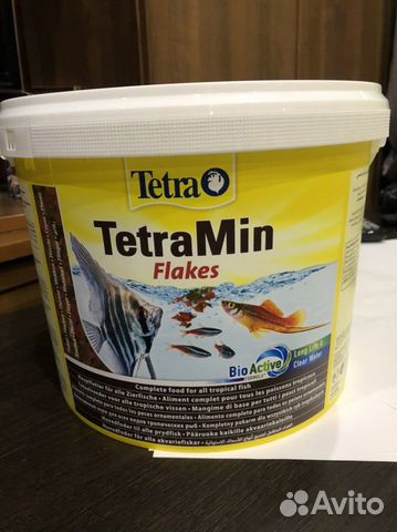 Корм для рыбок, хлопья фирмы Tetra