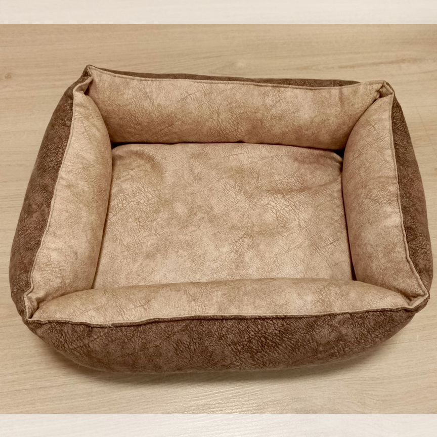 Лежанка для кошек бу