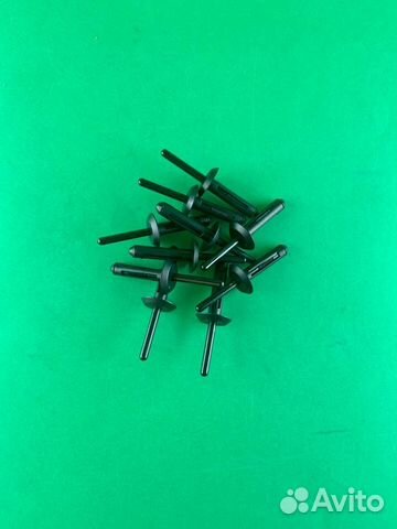 Клипса вытяжная крепежная Jeep Grand Cherokee WK2 купить в Москве ...