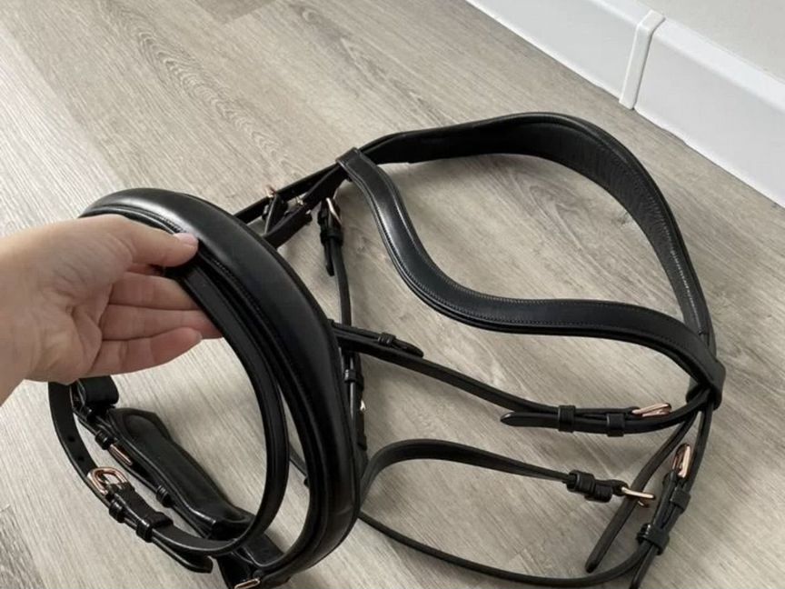 Оголовье для лошади