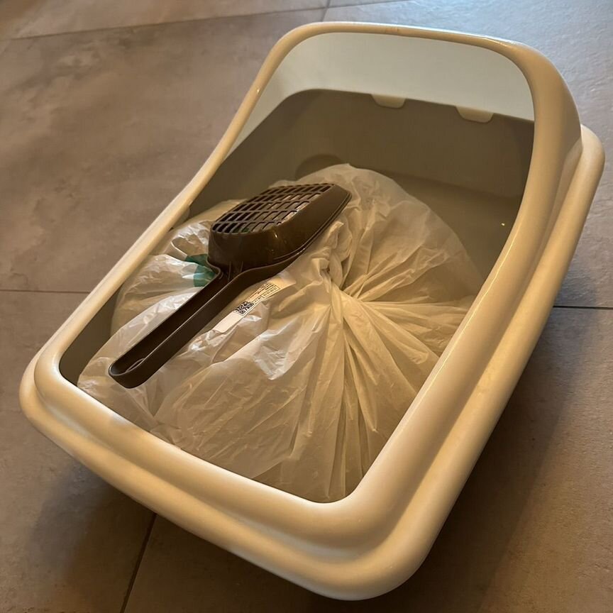 Кошачий лоток и ковш