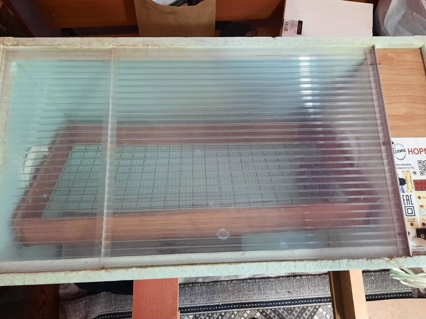 Инкубатор для яиц автоматический б/у