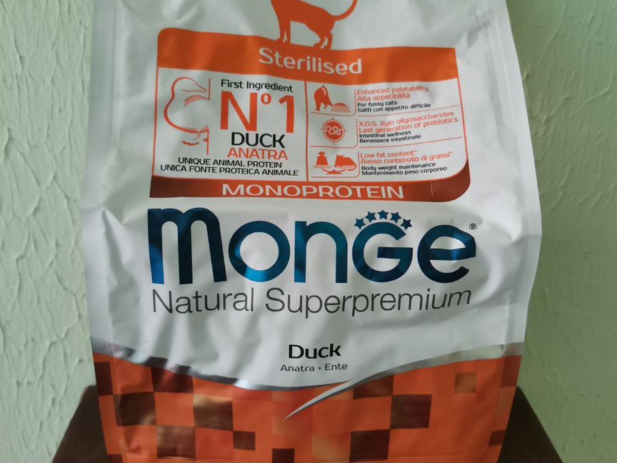 Сухой корм для кошек Monge с уткой, 1,5 кг