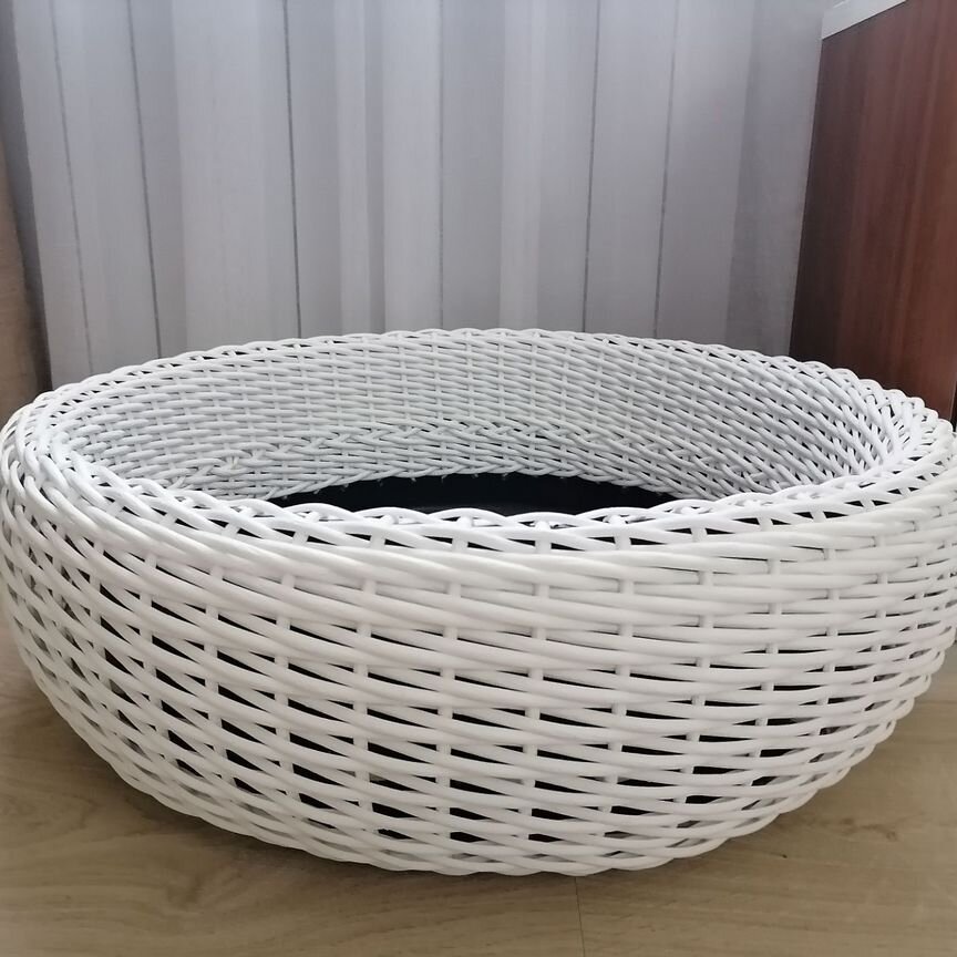 Лежанка для собак мелких и средних пород