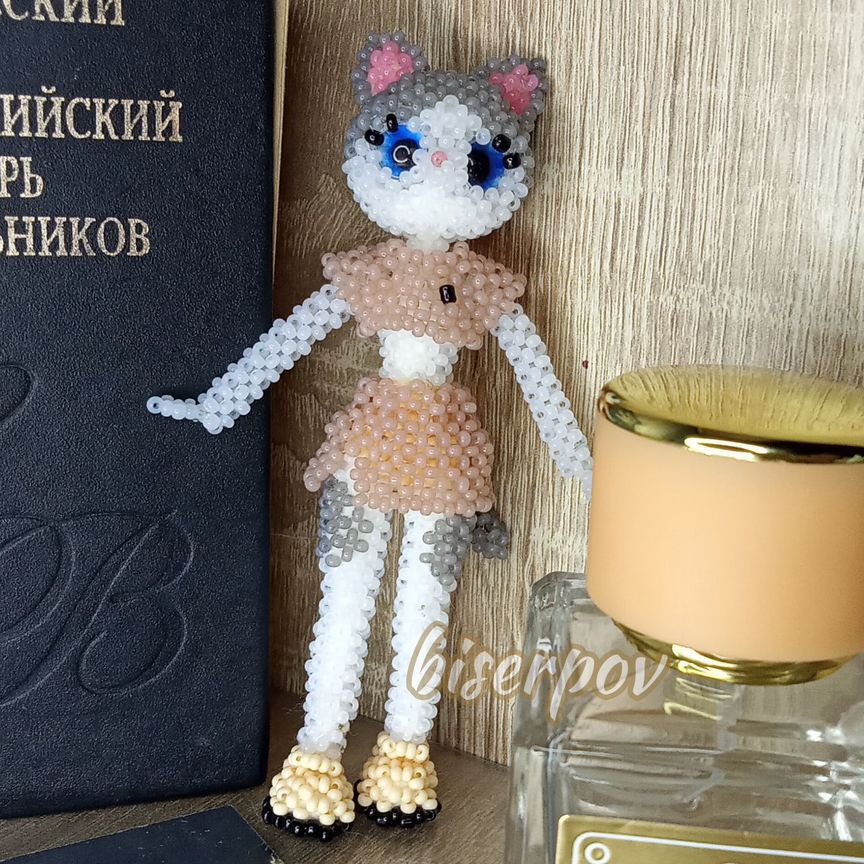 Амигуруми кошка из бисера