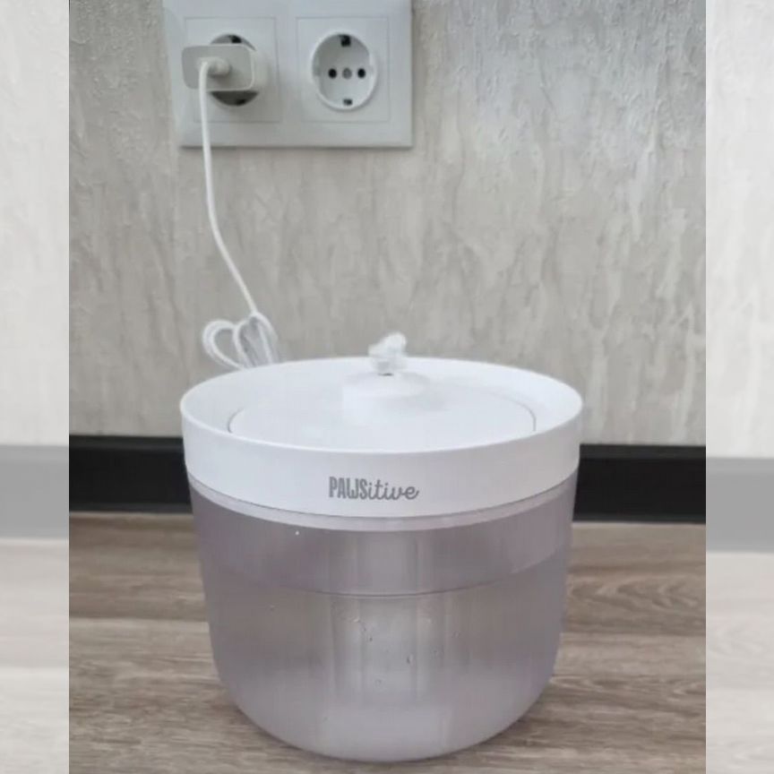 Фонтан поилка для кошек и собак