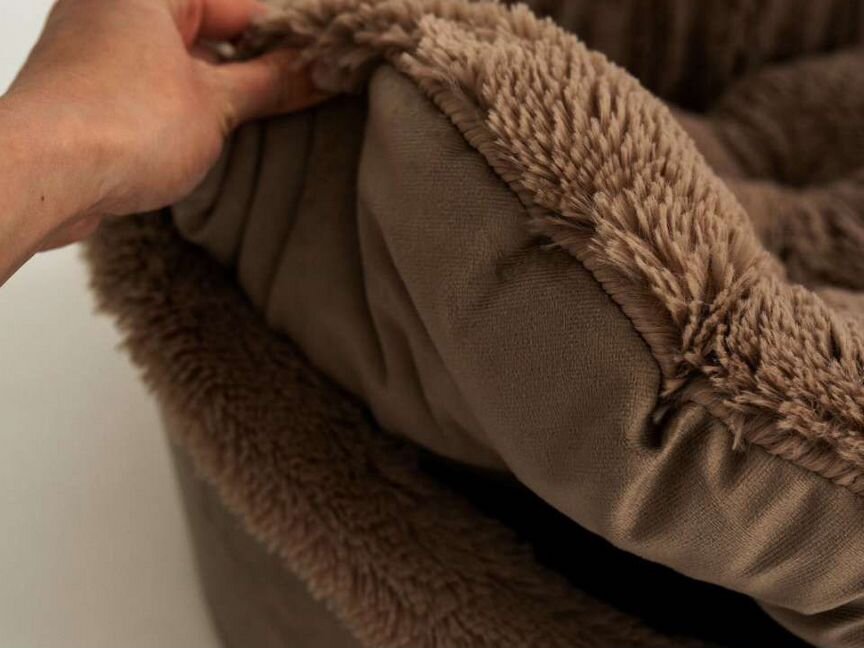 Лежанка для собак и кошек