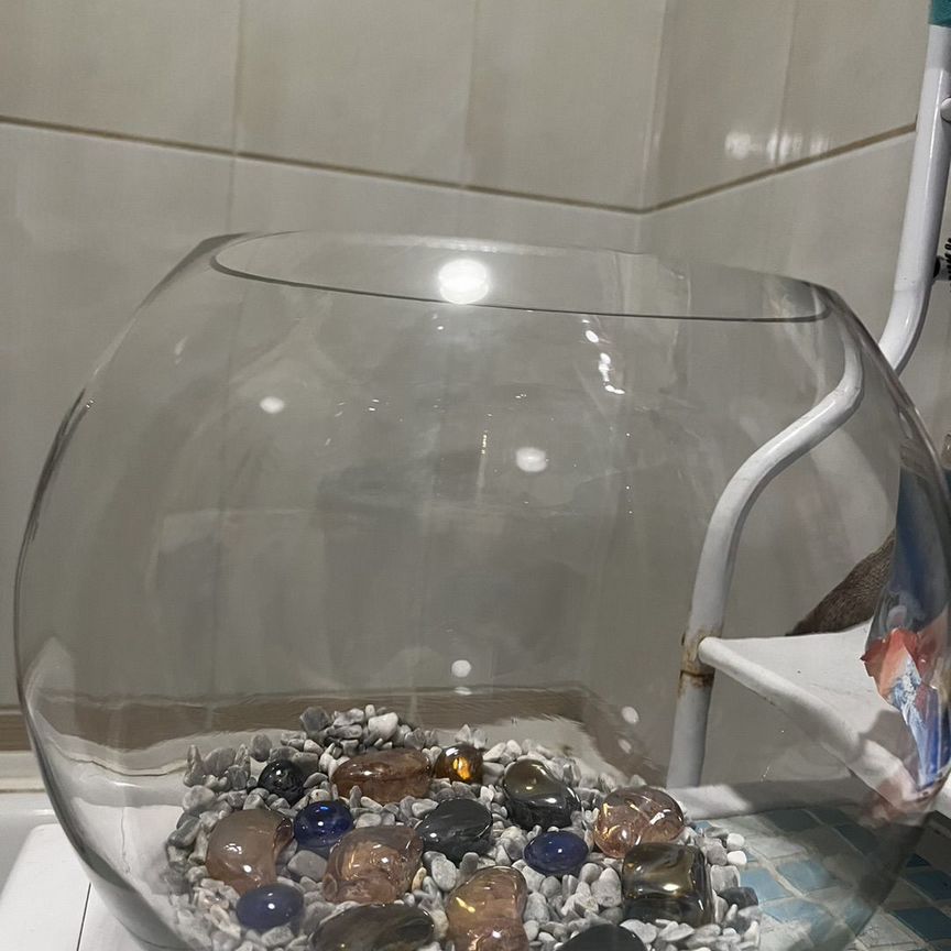 Аквариум 8л с камнями