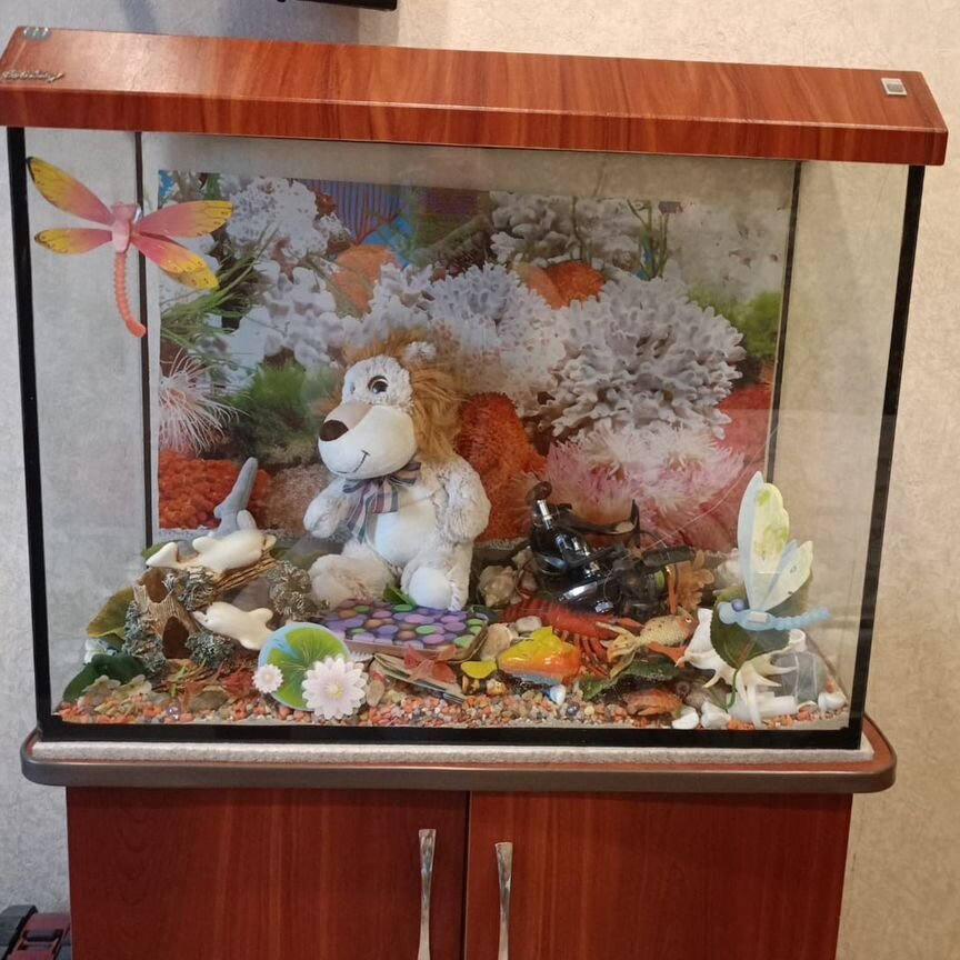Аквариум с тумбой