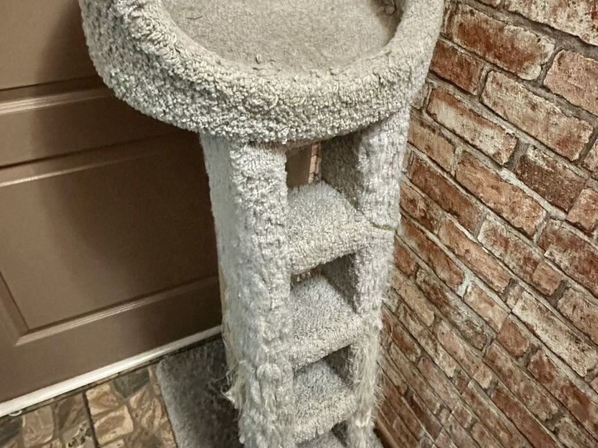 Когтеточка с лежанкой