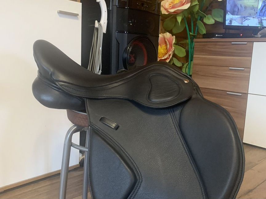 Седло троеборное