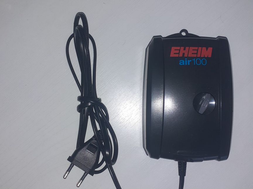 Продам компрессор для аквариума - Eheim Air Pump 1