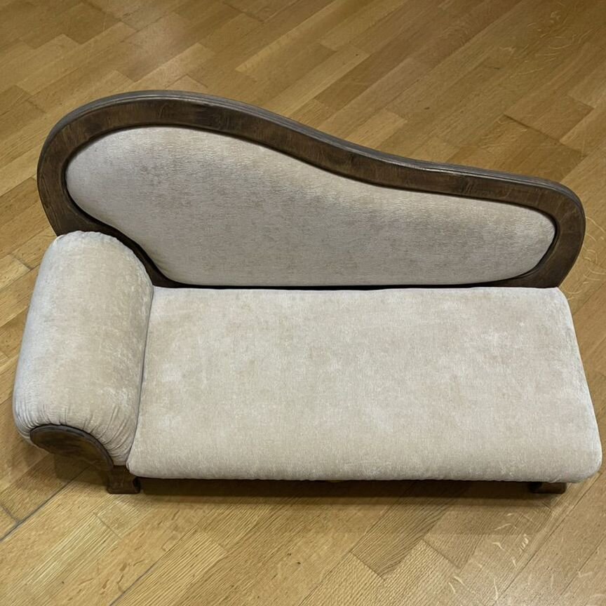 Лежанка для маленьких собак