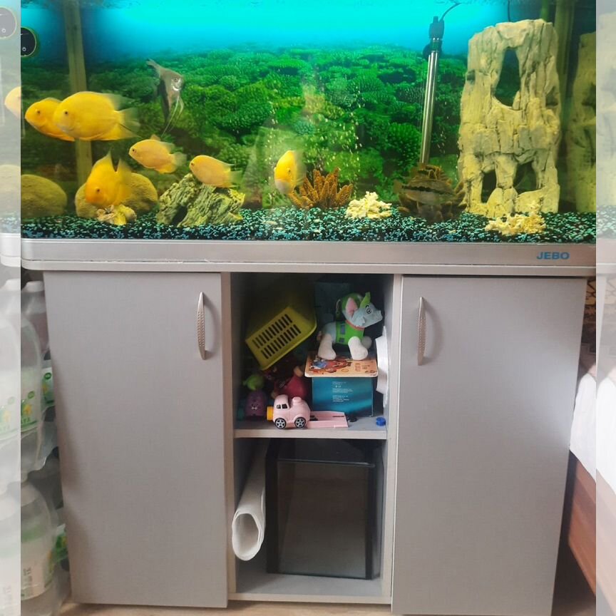 Аквариум с тумбой