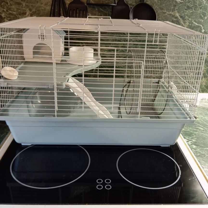 Отдам клетку для хомяка