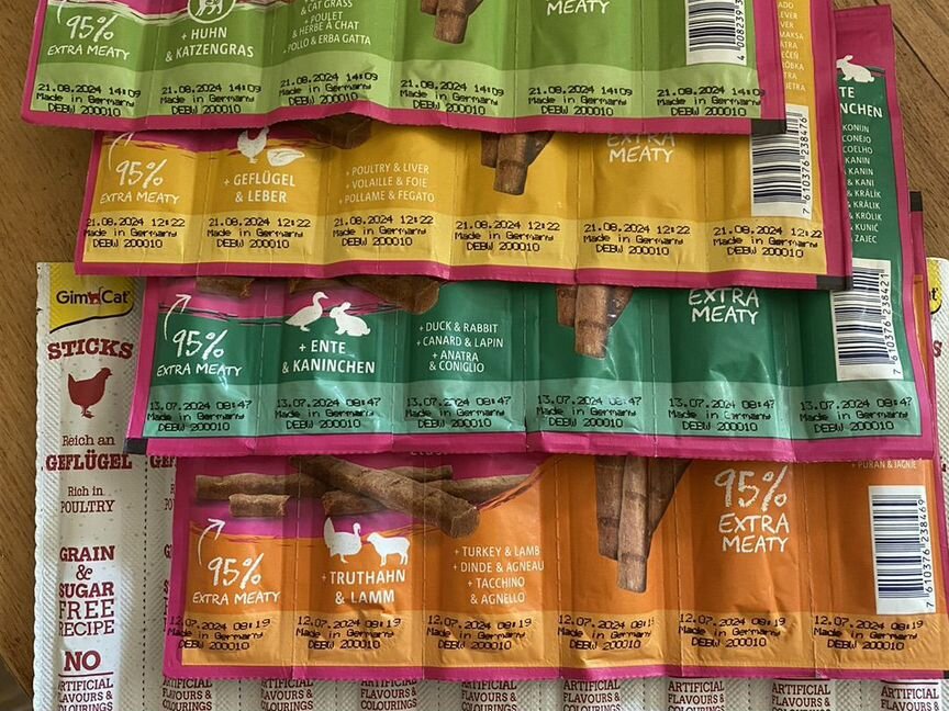 GimCat sticks, Vitakraft sticks