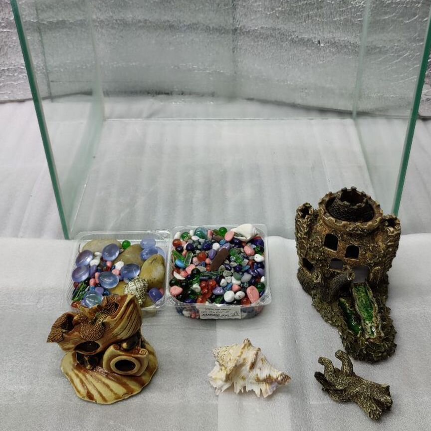 Аквариум большой с комплектом