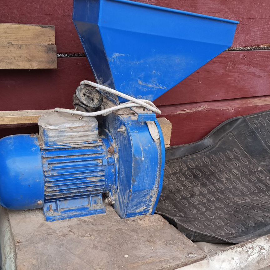 Дробилка для зерна бу