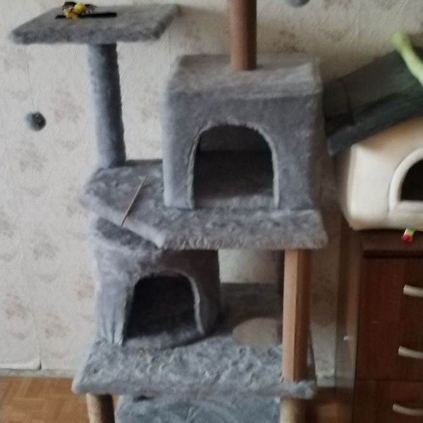 Когтеточка домик для кошки высокая
