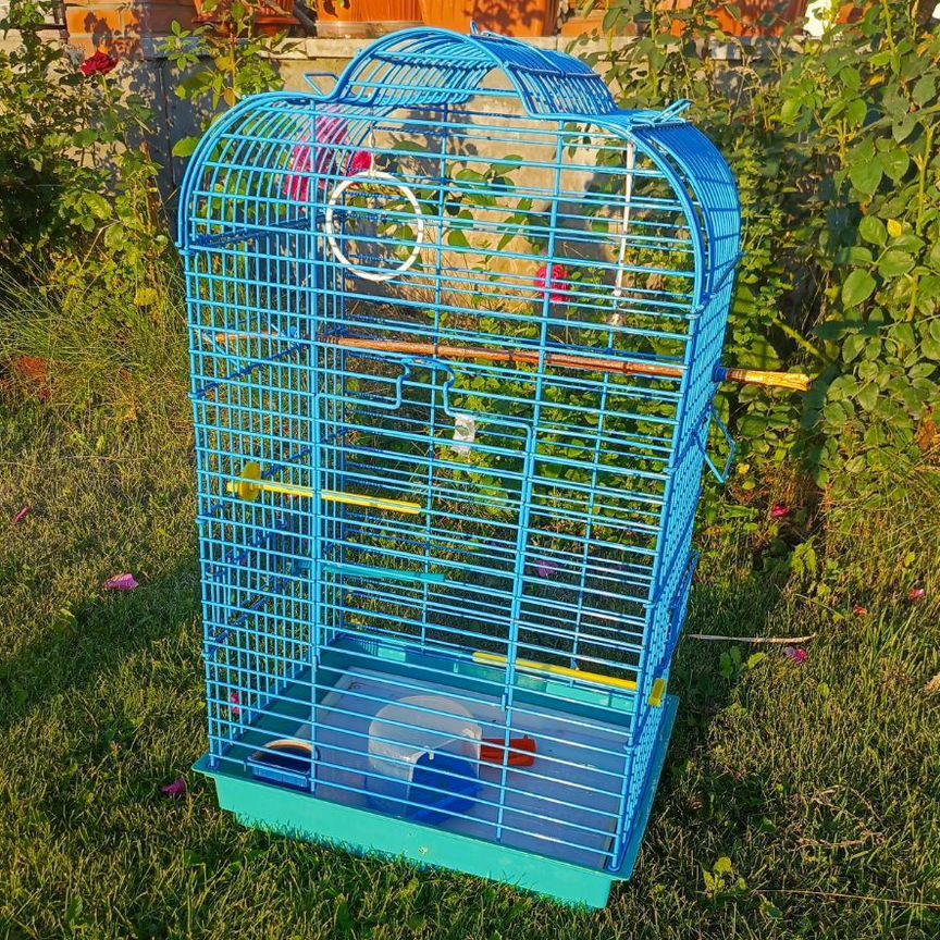 Клетка для крупного попугая