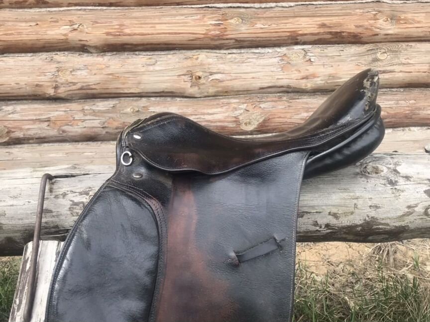 Седло для лошади