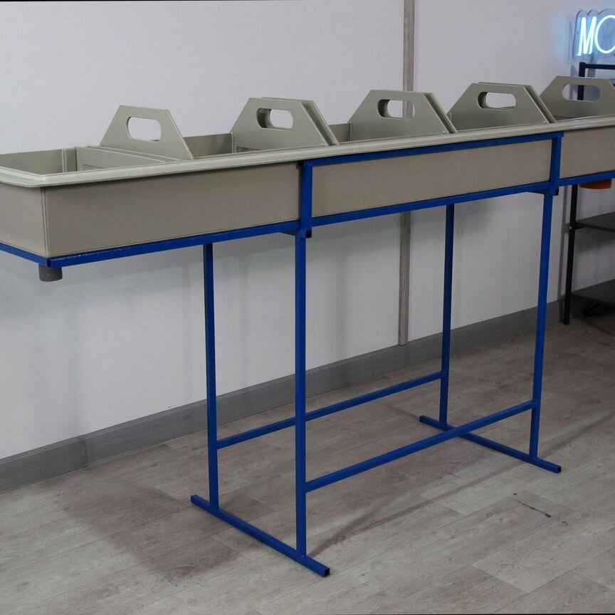 Инкубатор лоткового типа для форели из пластика