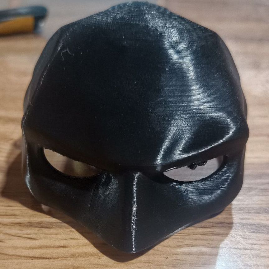 Шлем Бэтмена для кота