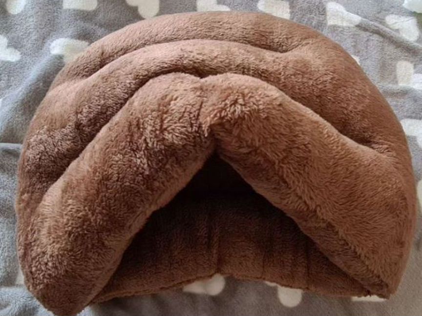 Маленький домик (норка) для кошек