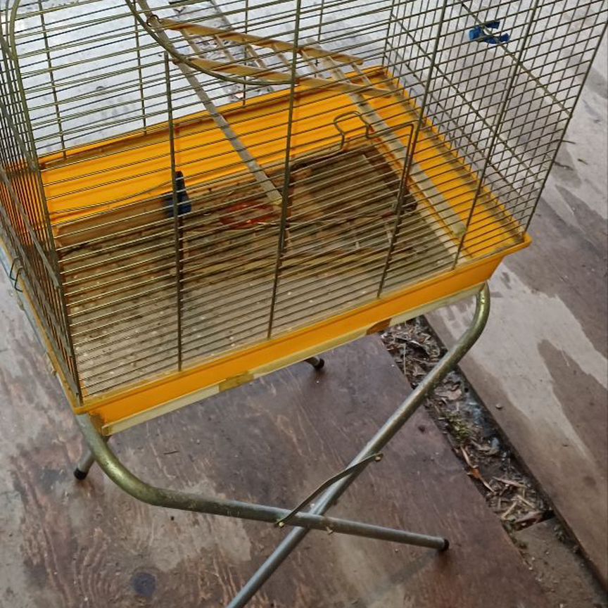 Клетка для попугаев