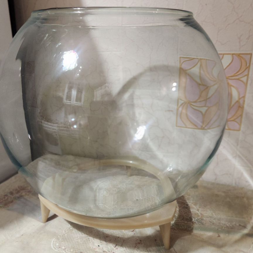 Аквариум для рыбок круглый