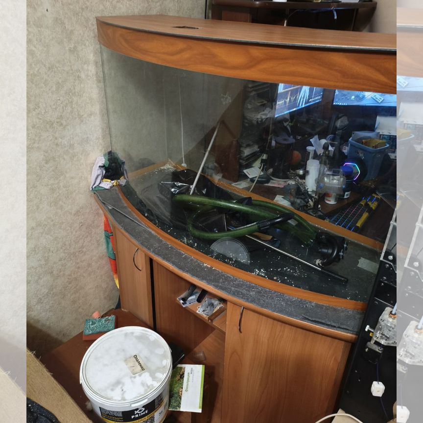 Аквариум с тумбой 200л понарамный бу