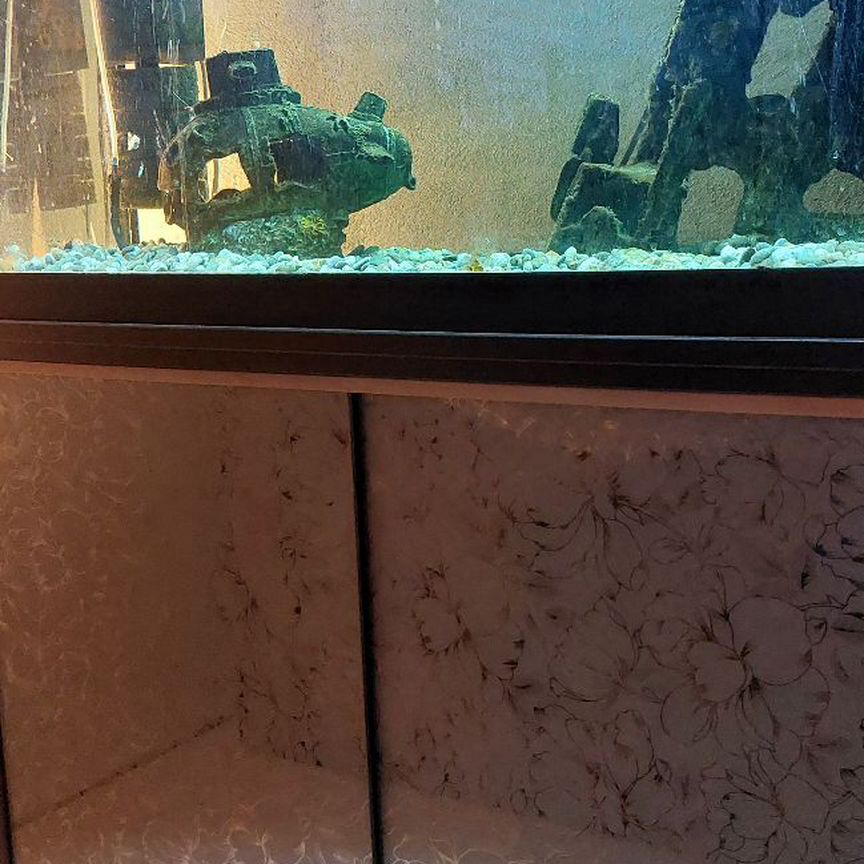 Аквариум с тумбой бу