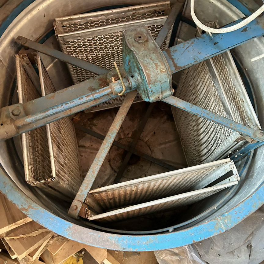 Медогонка 4 рамочная