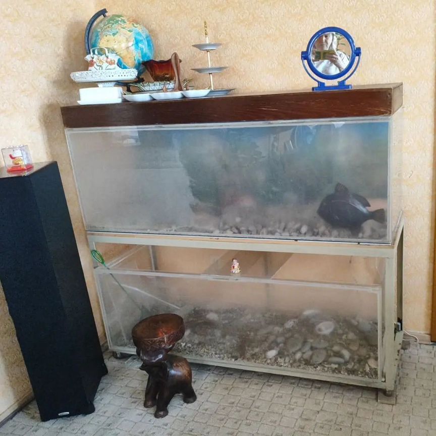 Аквариумы с подставкой и крышкой