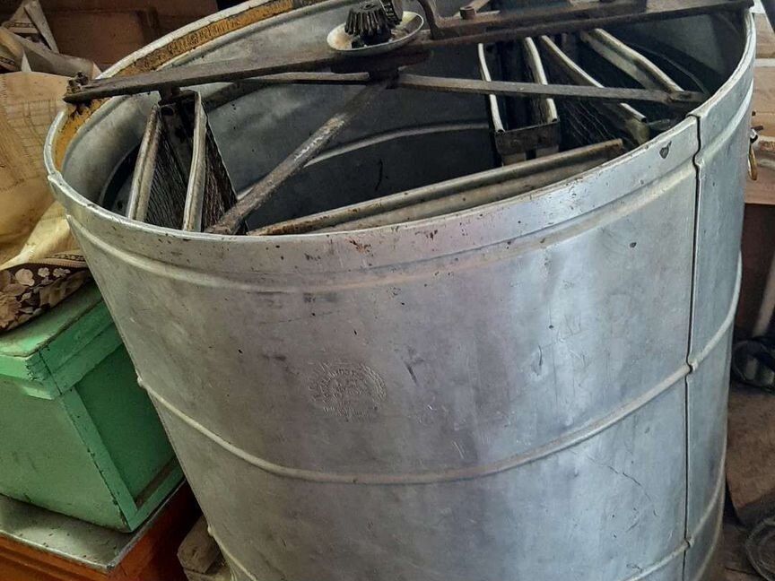 Медогонка,весы,нуклеусы,рамоносы