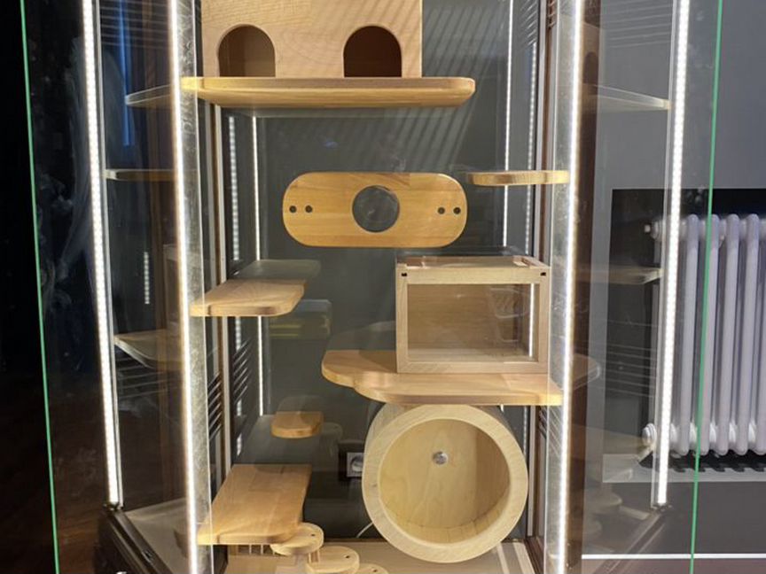 Витрина для шиншилл «Бриллиант» ореховая