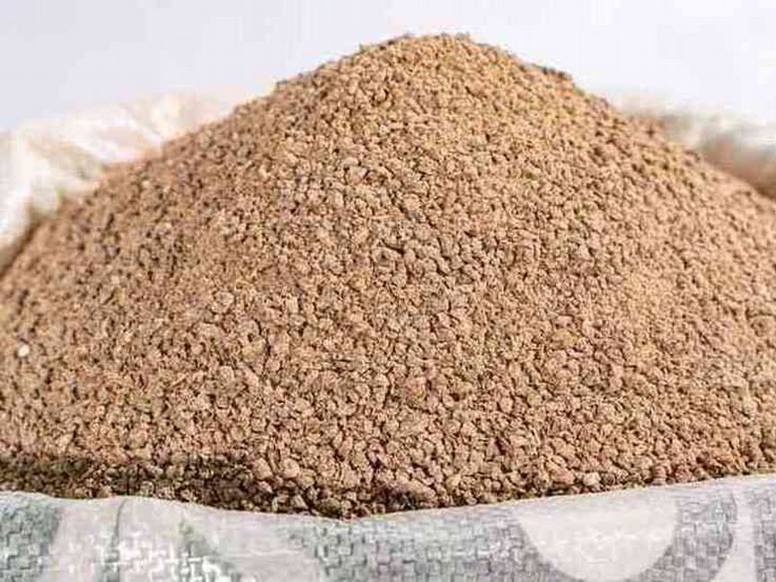 Корм для кур, свиней, коров, кроликов, овец