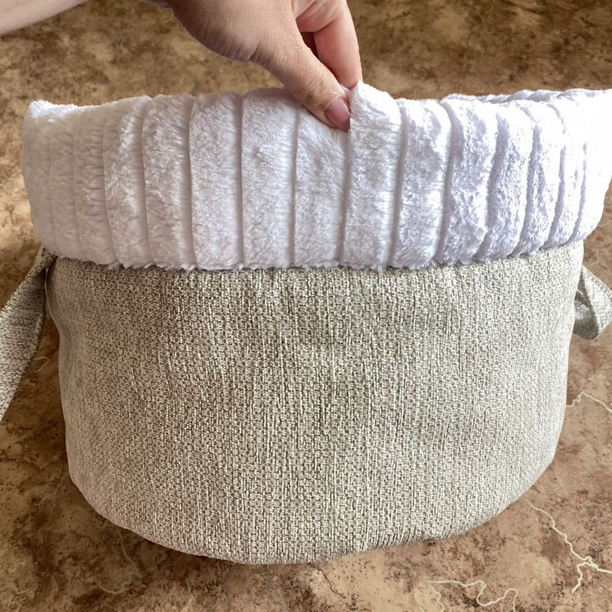 Лежанка для кошек