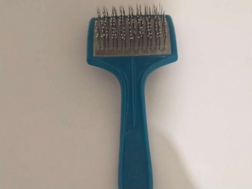 Ческа-пуходерка для кошек и собак