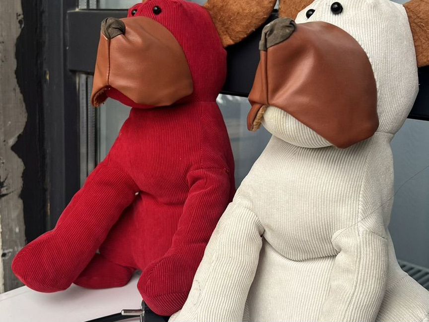 Плюшевая собака