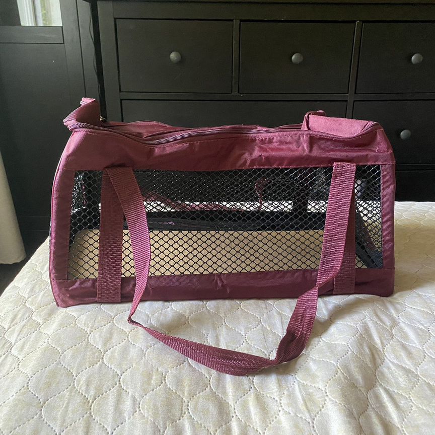 Переноска для кошек и собак