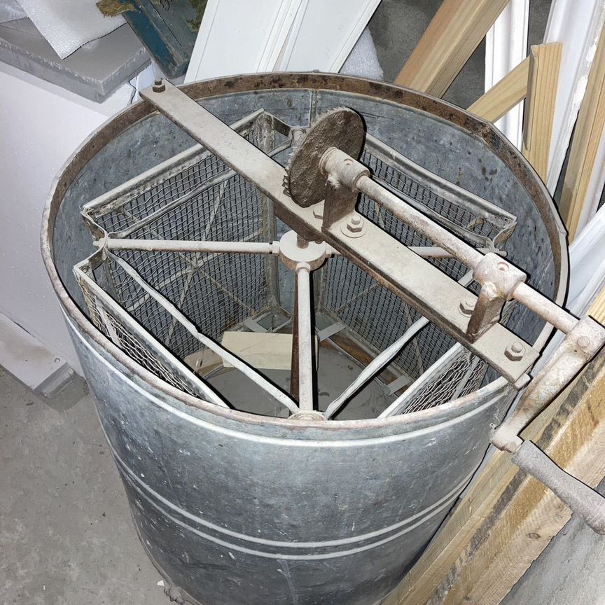 Медогонка 4 рамочная