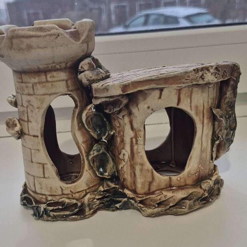 Отдам замок для аквариума